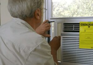 How To Install A Window Air Conditioner In A Sliding Window - Home ...
